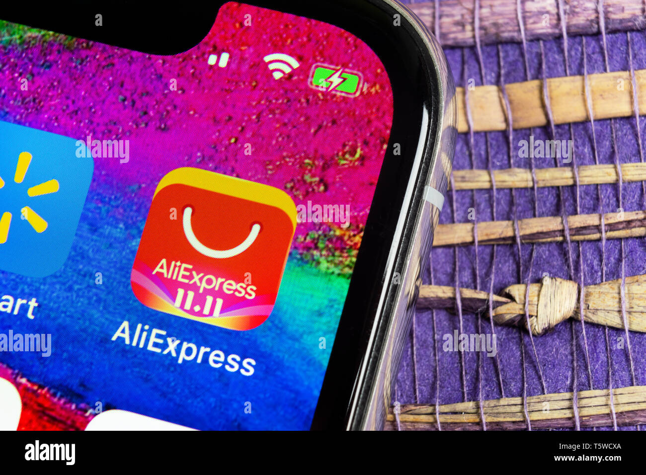 Aliexpress icon hi-res stock photography and images - Alamy