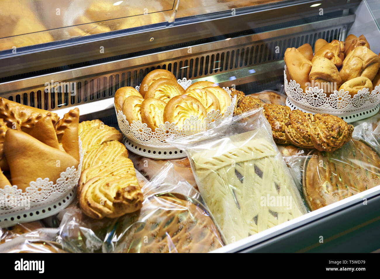Bread bakery products on store shelves Stock Photo - Alamy