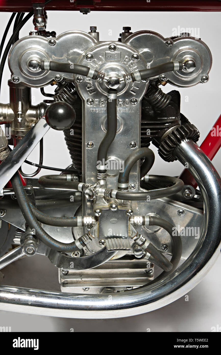 Moto d'epoca Benelli 175 Bialbero Corsa. Motore. Marca: Benelli modello ...