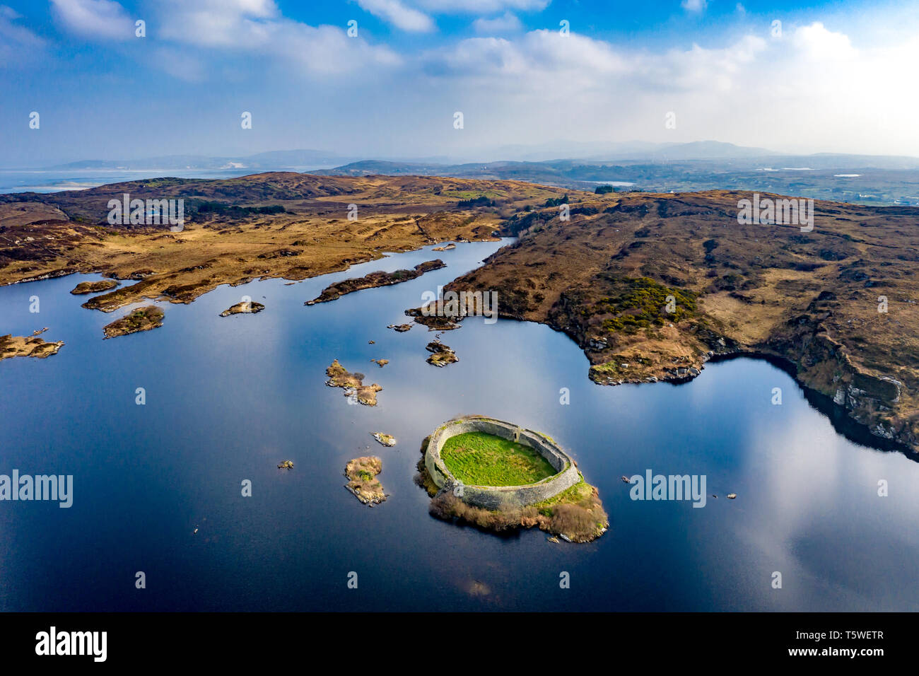 Doon fort lough doon county hi-res stock photography and images - Alamy