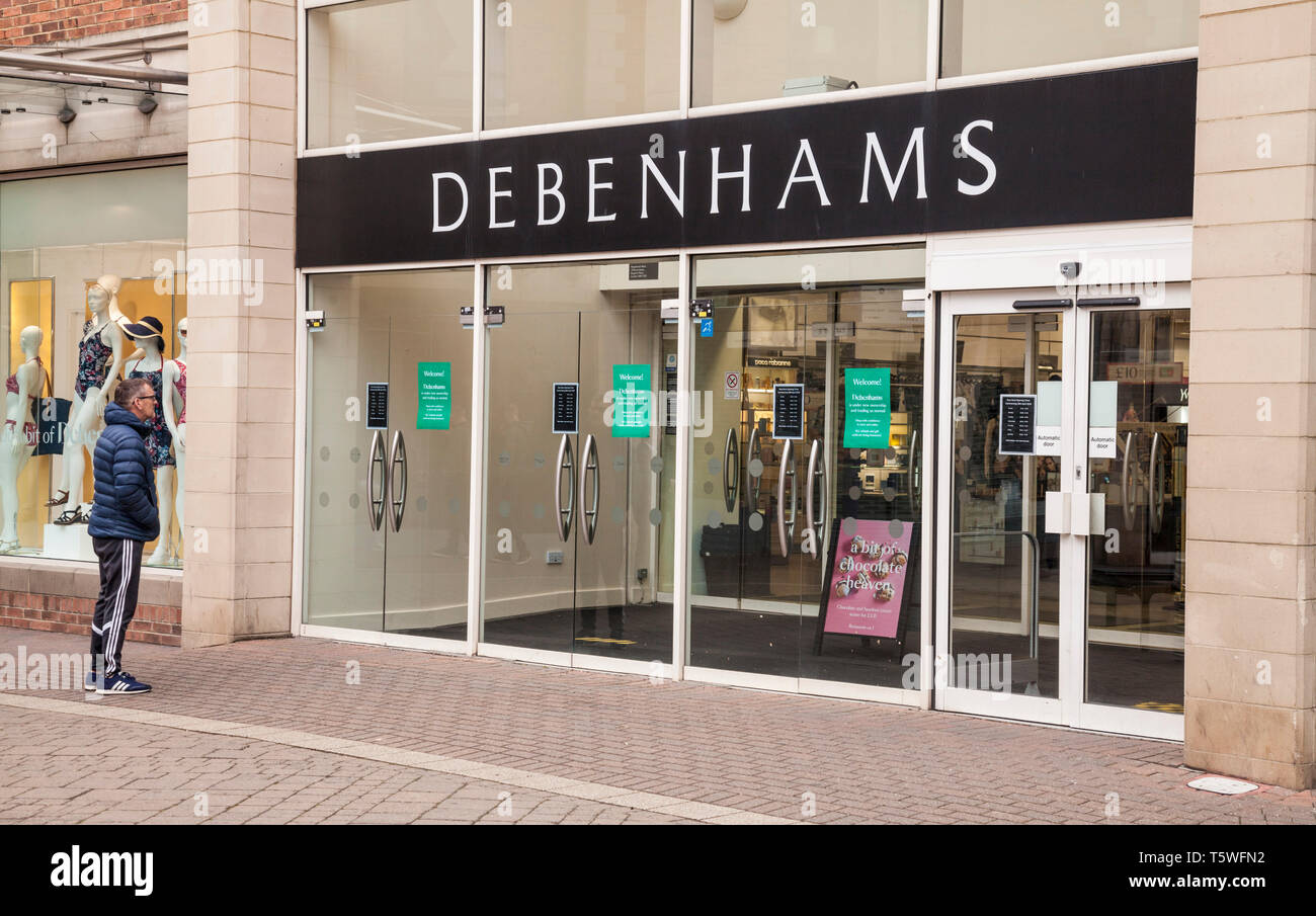 High street and closing hi-res stock photography and images - Alamy