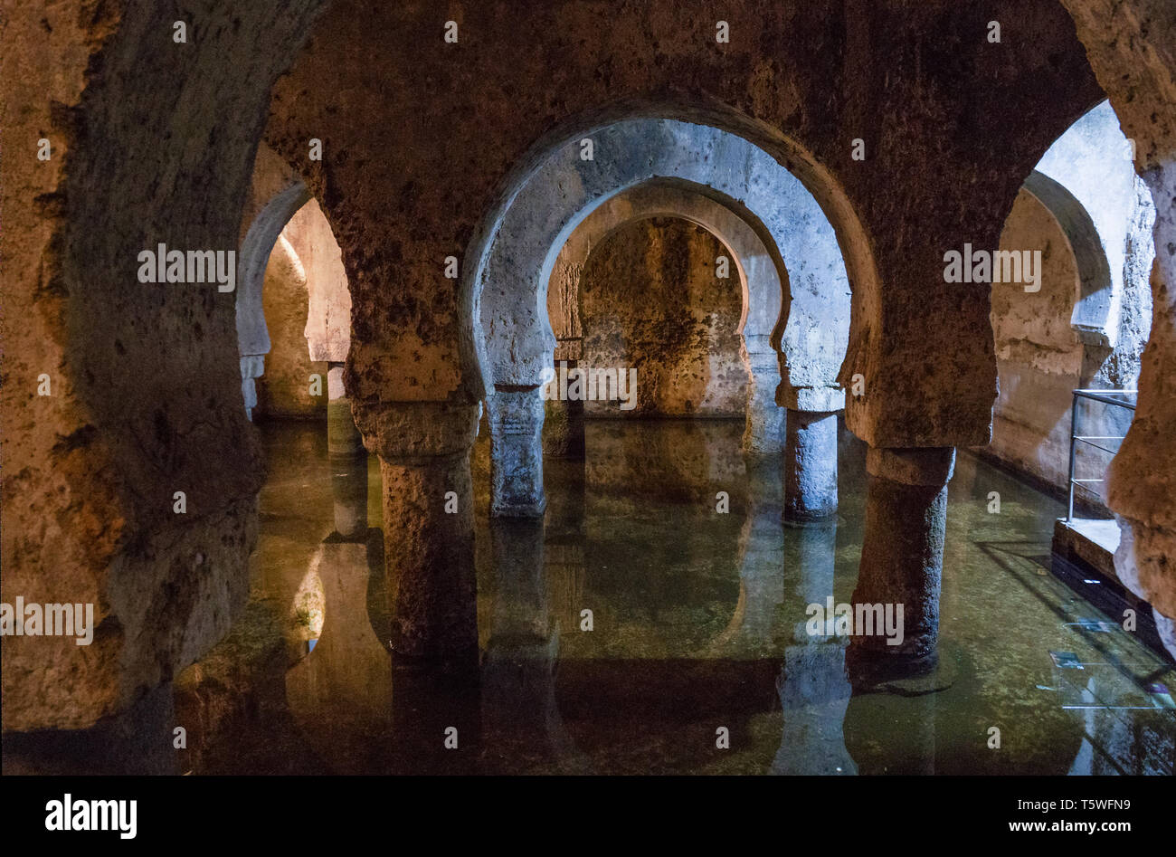 Stone Water Cistern Stock Photos & Stone Water Cistern Stock Images - Alamy