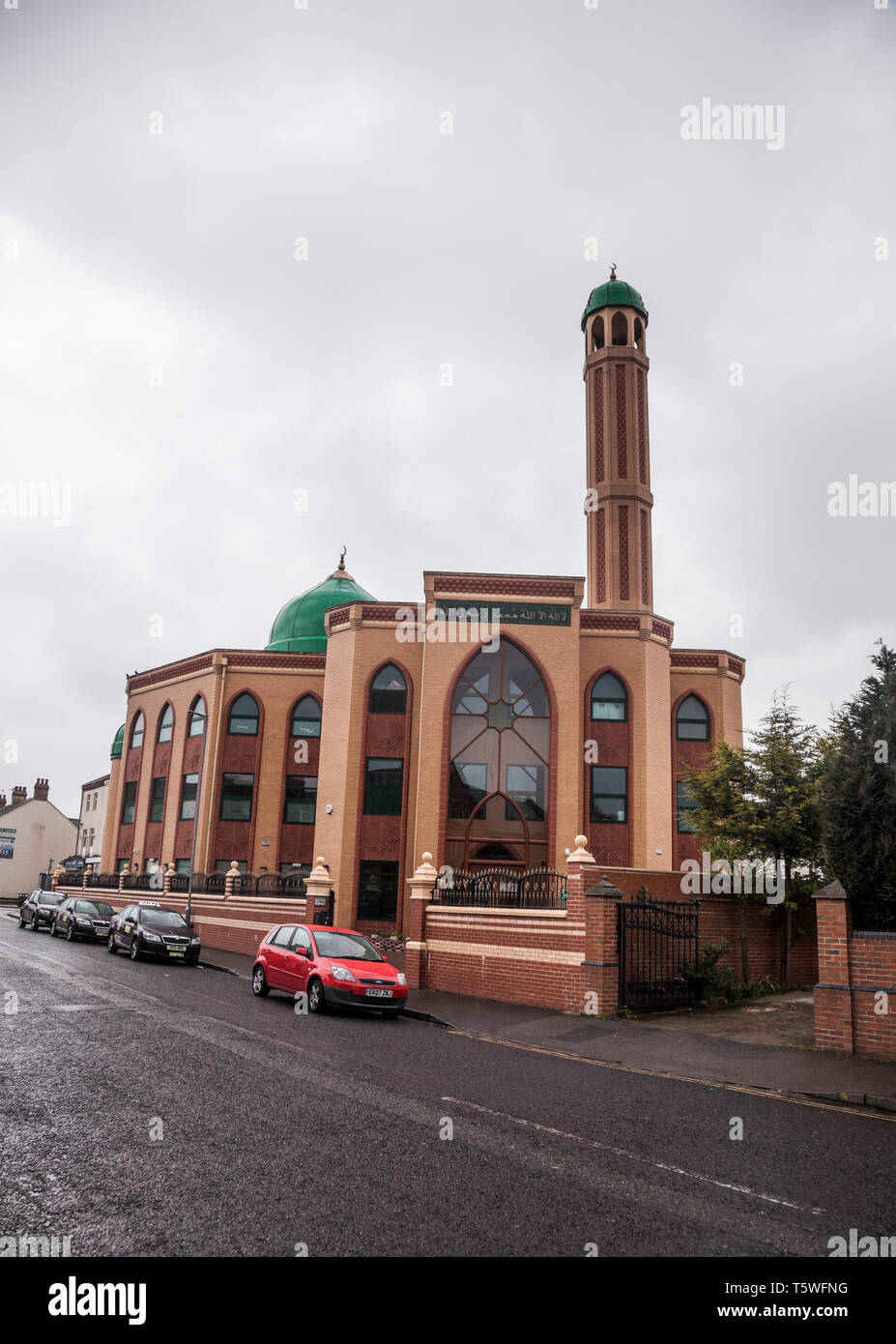 Asian community england hi-res stock photography and images - Alamy