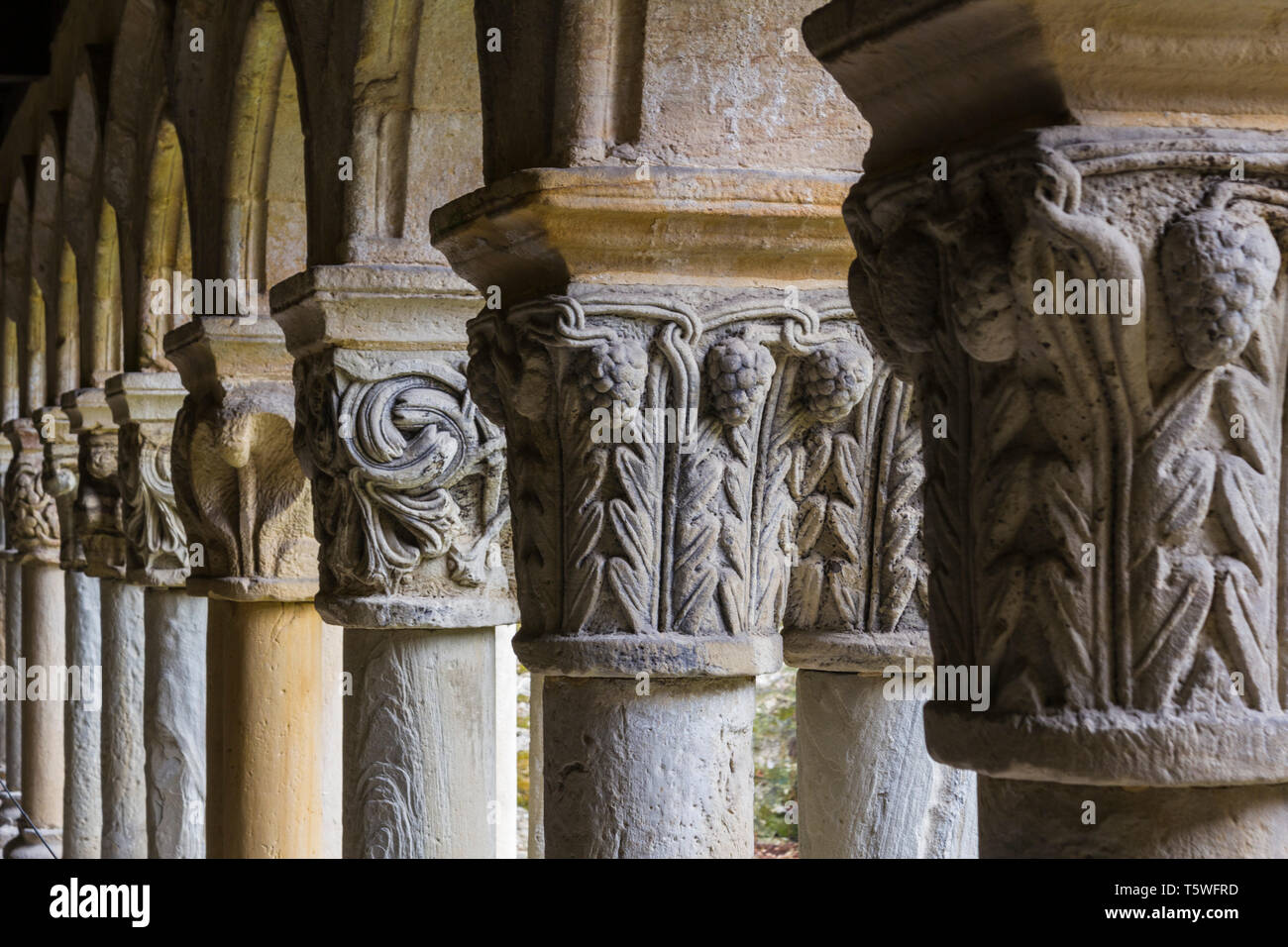 Capiteles hi-res stock photography and images - Alamy