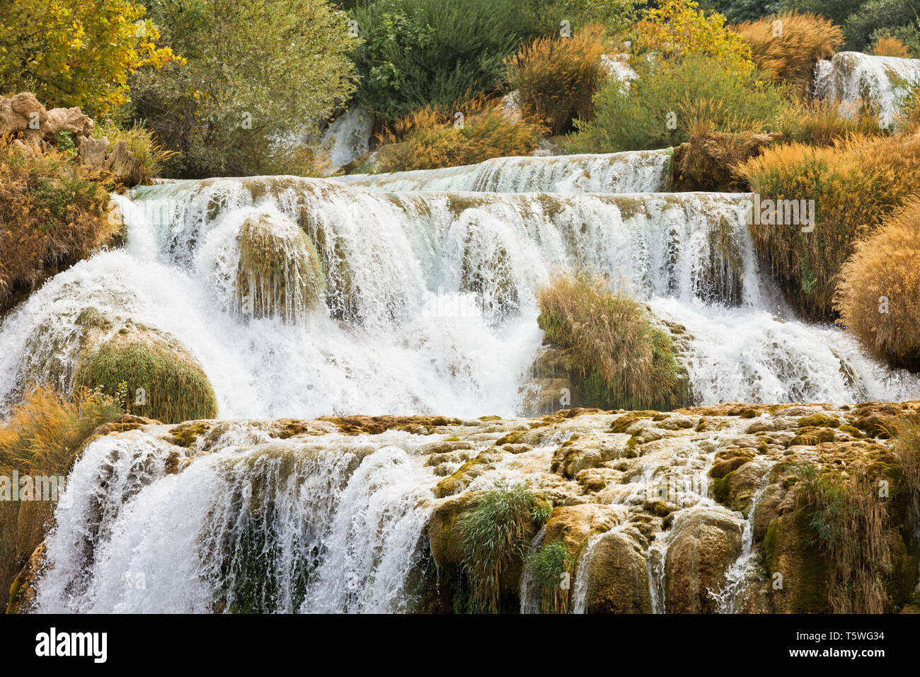 Cataract water cascade travel vacation hi-res stock photography and ...