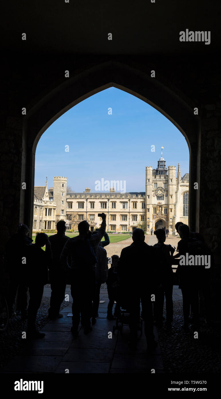 Cambridge trinity college great gate hi-res stock photography and ...