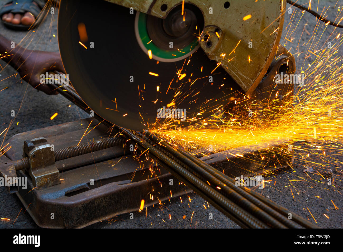 Cutting equipment hi-res stock photography and images - Alamy