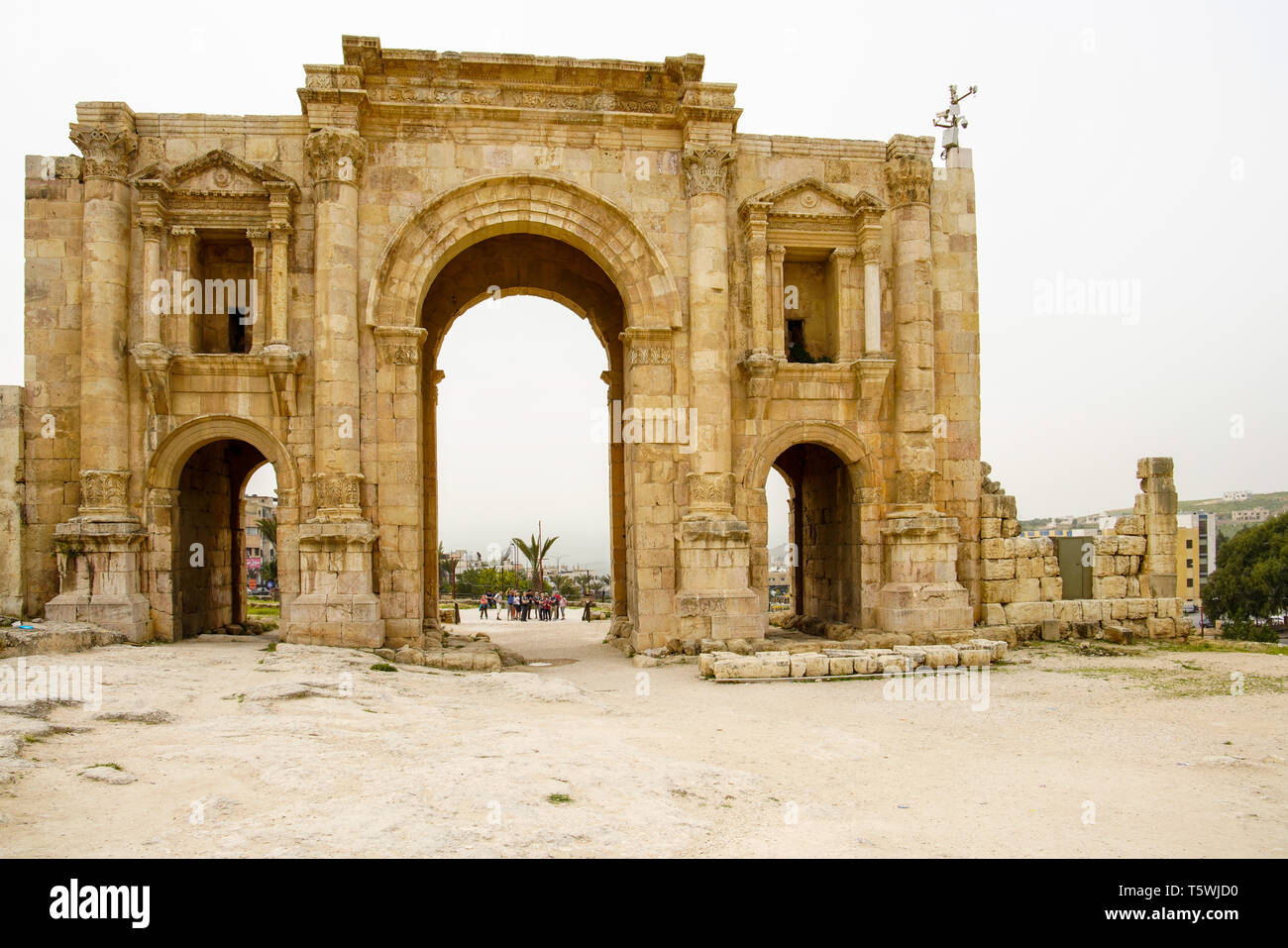 Hadrian's Arch, Jerash archeological site, Jordan Stock Photo - Alamy