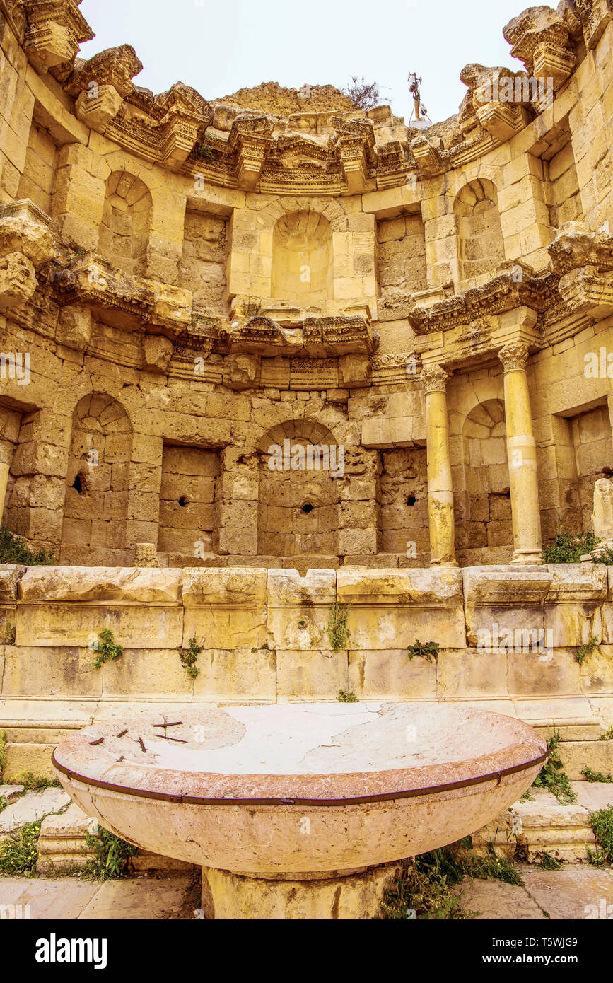 The Nymphaeum Jerash archeological site, Jordan Stock Photo - Alamy