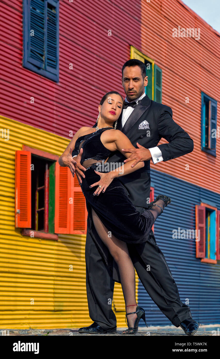 Professional Tango dancers in Caminito, La Boca. Buenos Aires ...