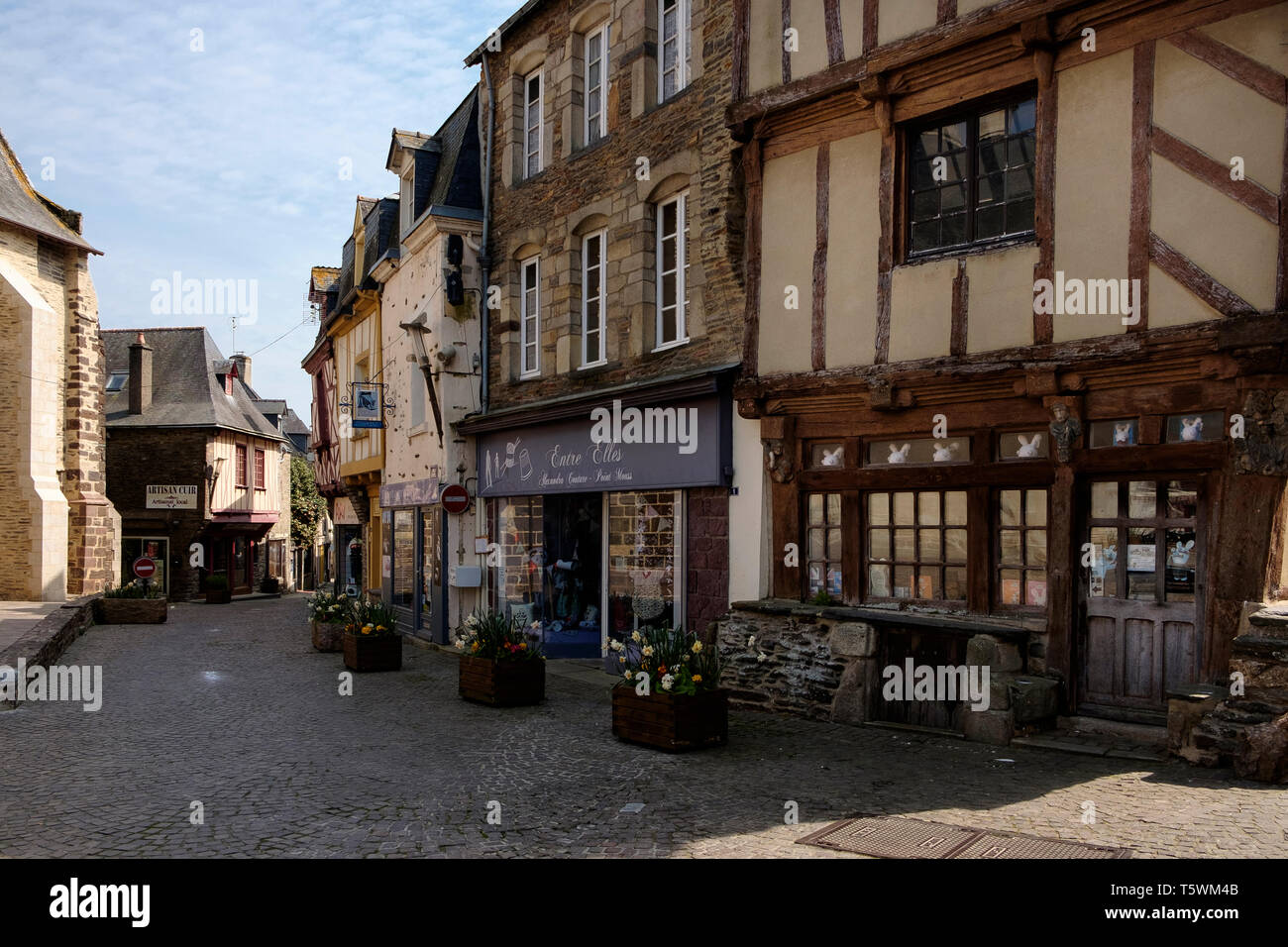 Malestroit medieval hi-res stock photography and images - Alamy