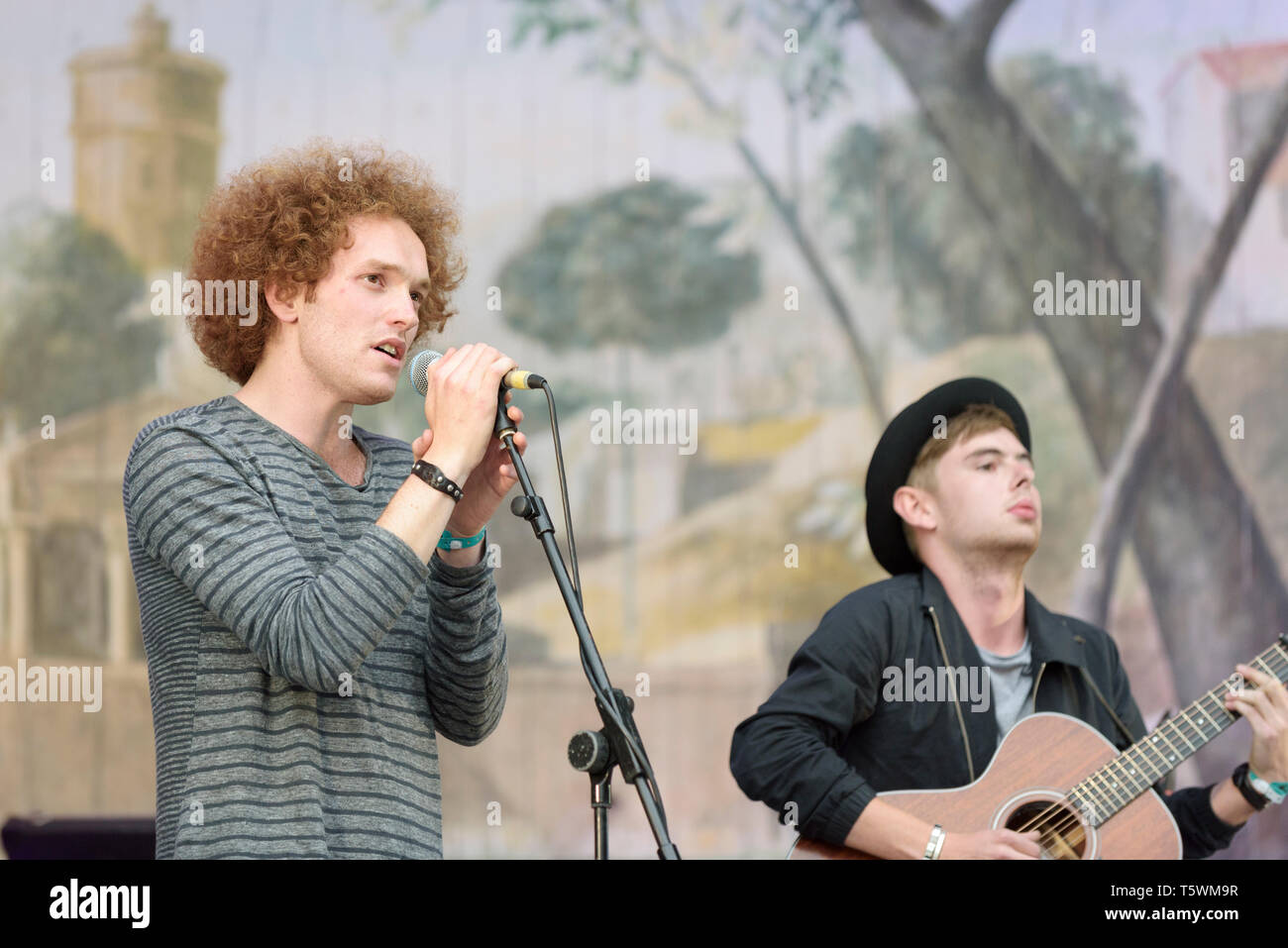 Harry draper seafret hi-res stock photography and images - Alamy