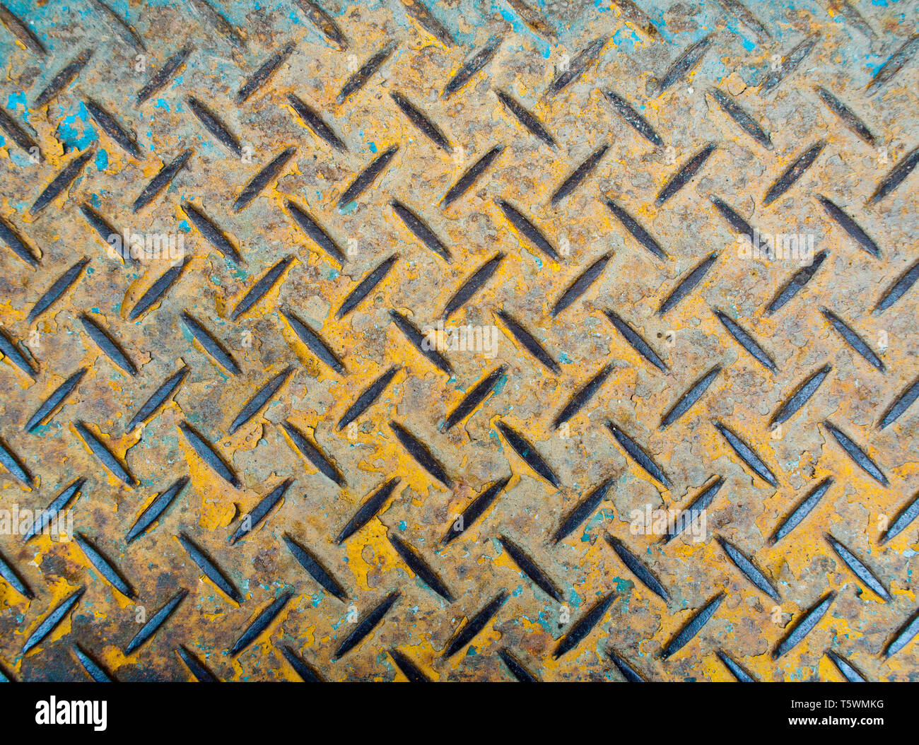 Checker plate flooring hi-res stock photography and images - Alamy