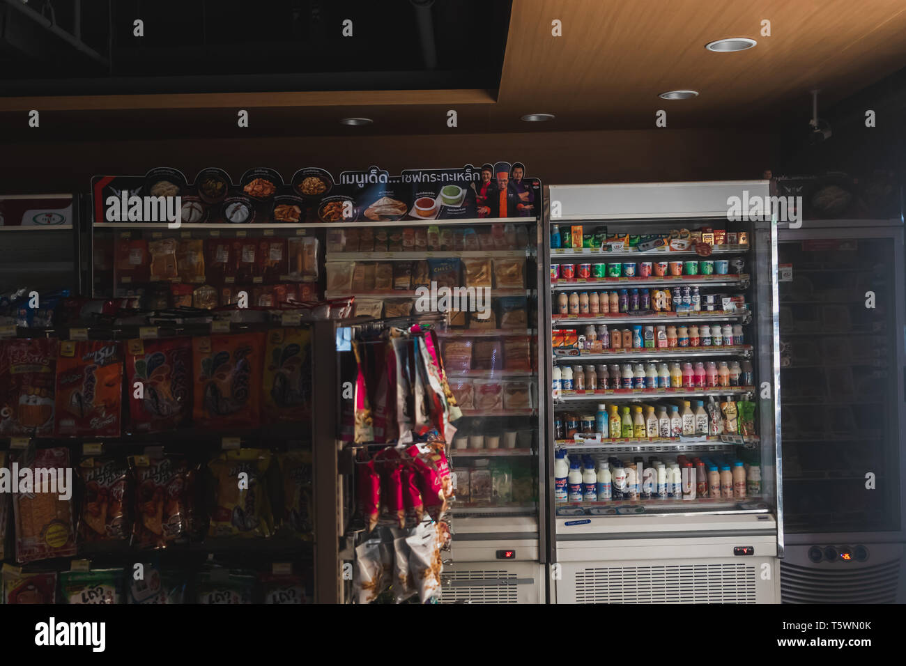 Interior of closed 7-Eleven convenience store during the night Stock ...