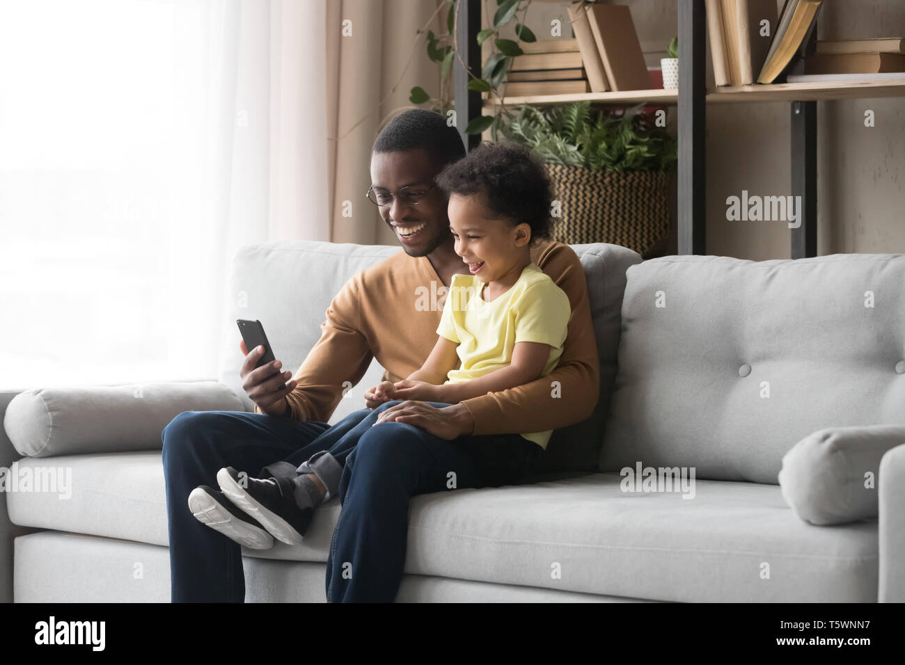 African father and son hi-res stock photography and images - Alamy