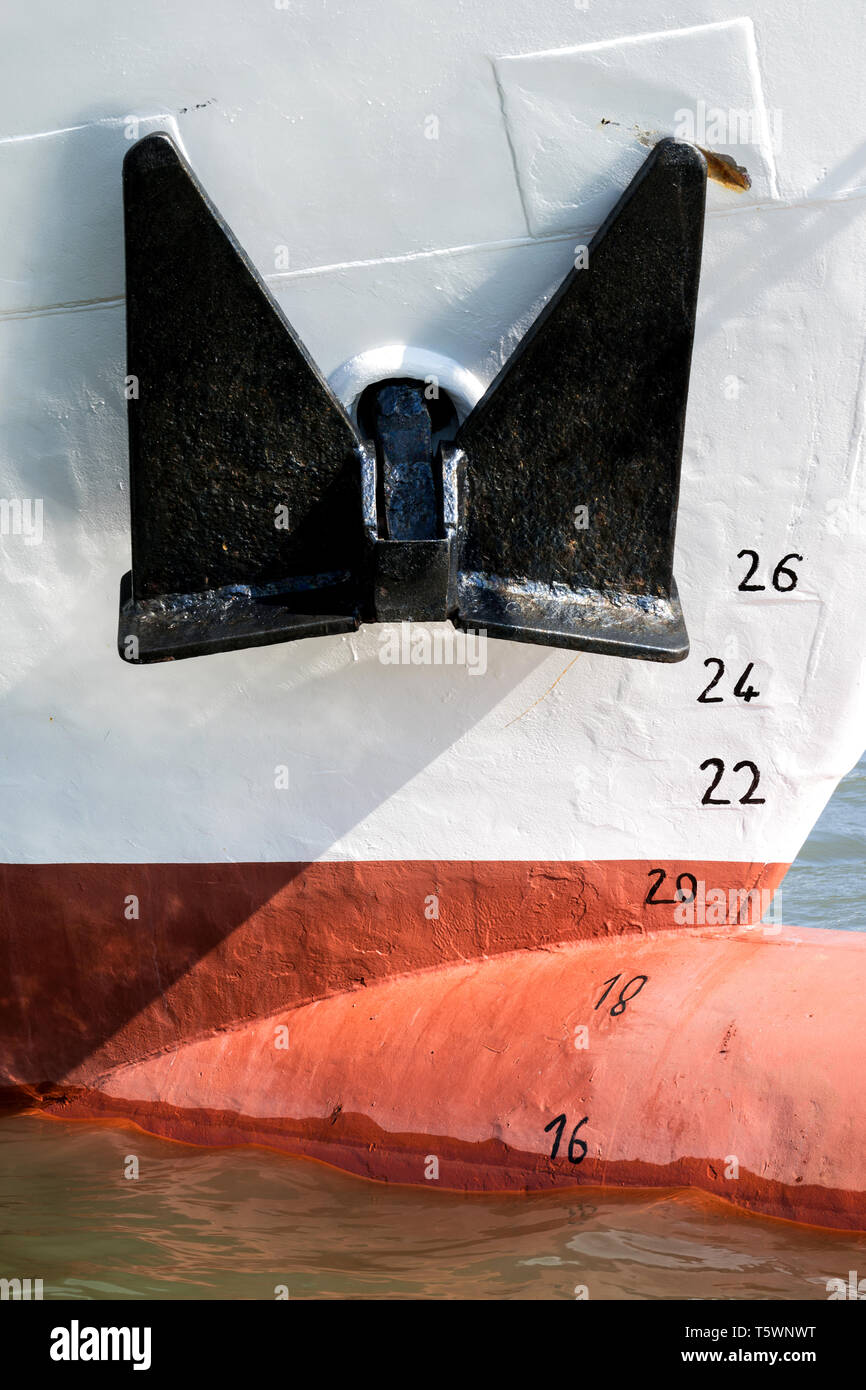 anchor and metric draft marks of a ship Stock Photo - Alamy