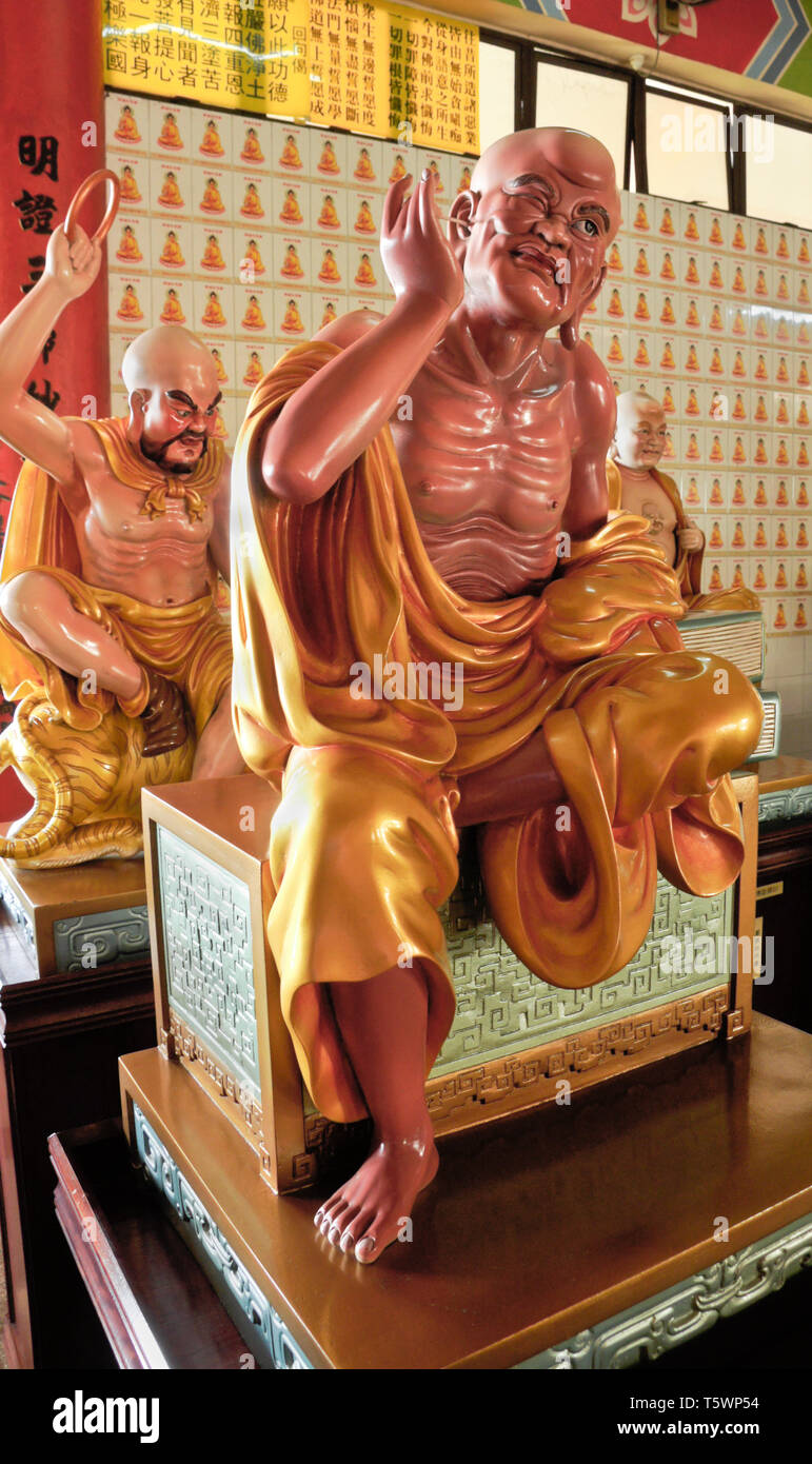 Eighteen Arhats at Puh Toh Tze (Poh Toh Tse, Pu Tuo Si) Buddhist temple ...