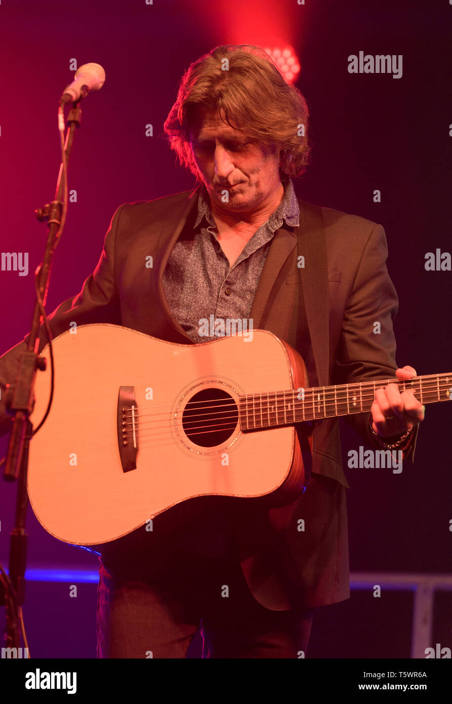Steve knightley singer hi-res stock photography and images - Alamy