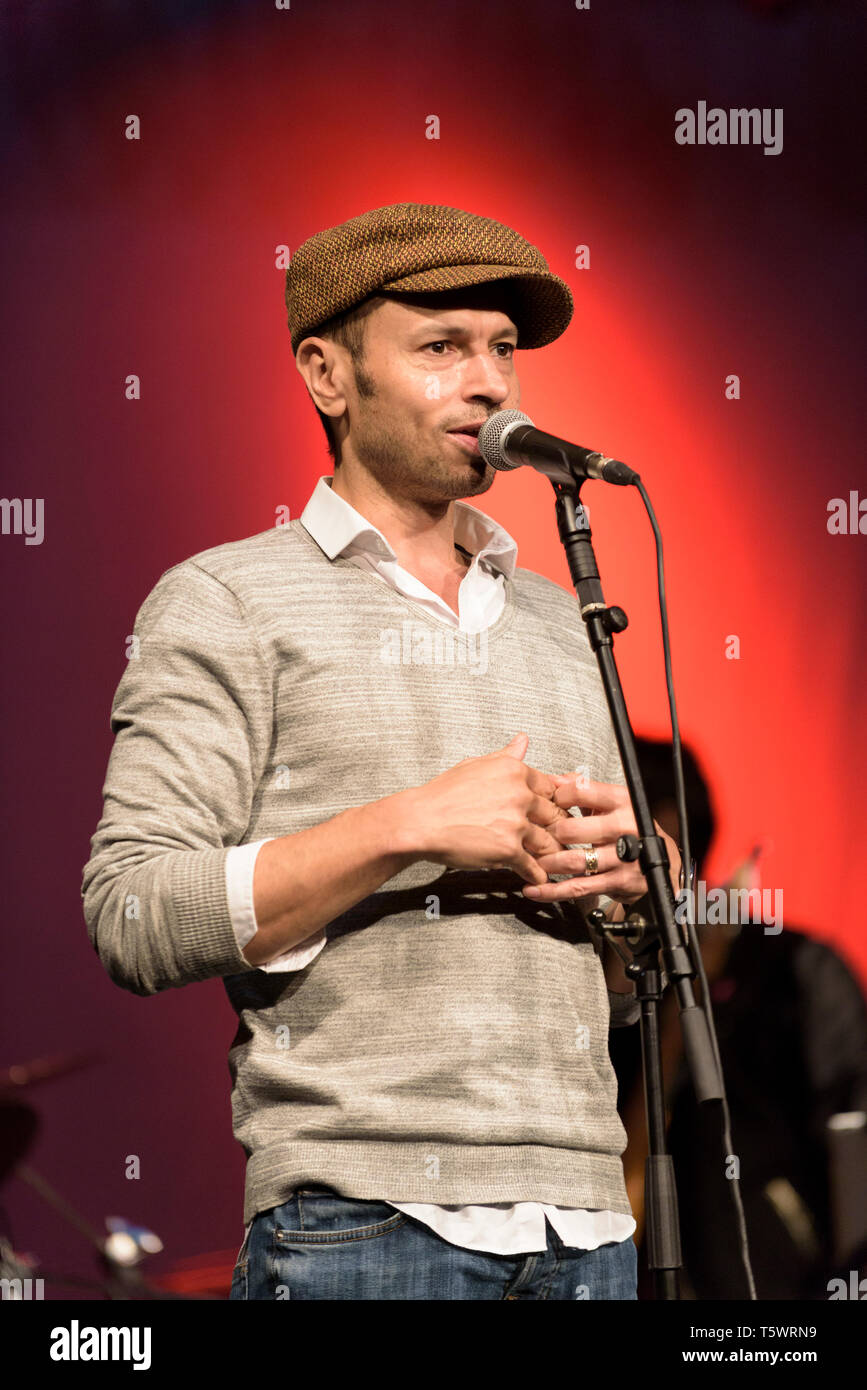 Simon cranstoun musician hi-res stock photography and images - Alamy