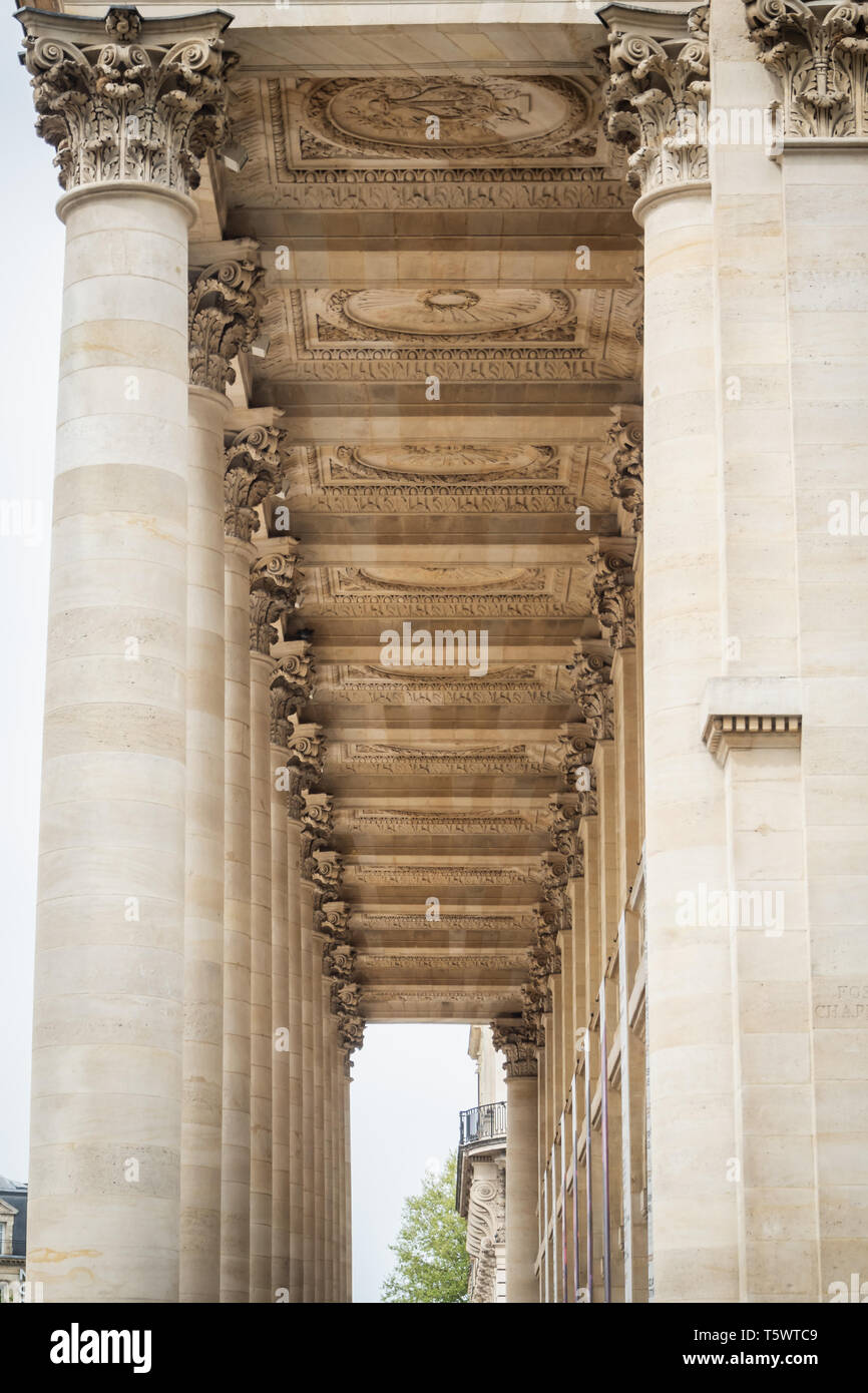 Arches and columns of the Opera National of Bordeaux Stock Photo - Alamy