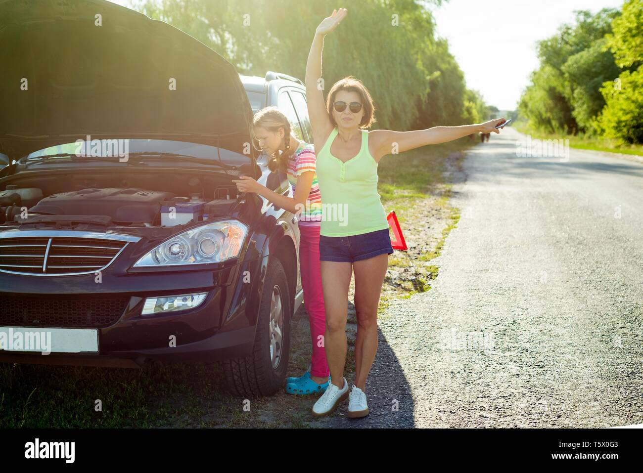 Family broken down on country hi-res stock photography and images - Alamy