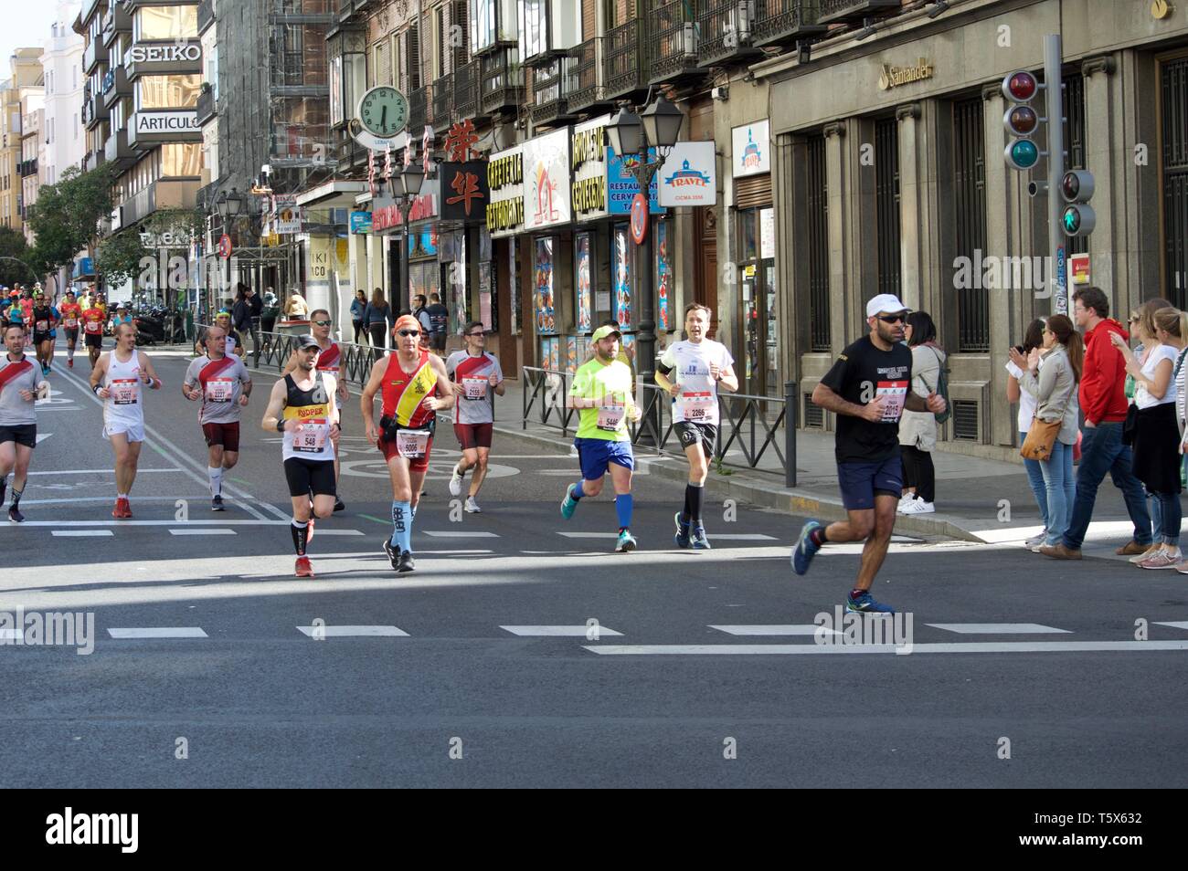 MADRID, SPAIN - APRIL 27: Runners in the Madrid Marathon on April 27 ...