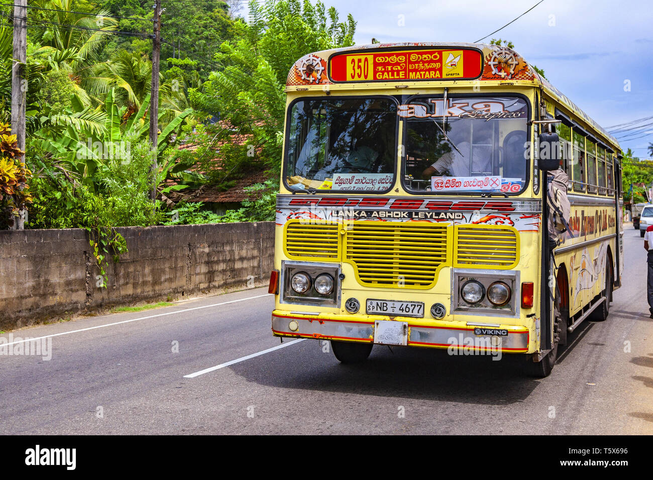 Tuned bus on Sri Lanka Stock Photo - Alamy