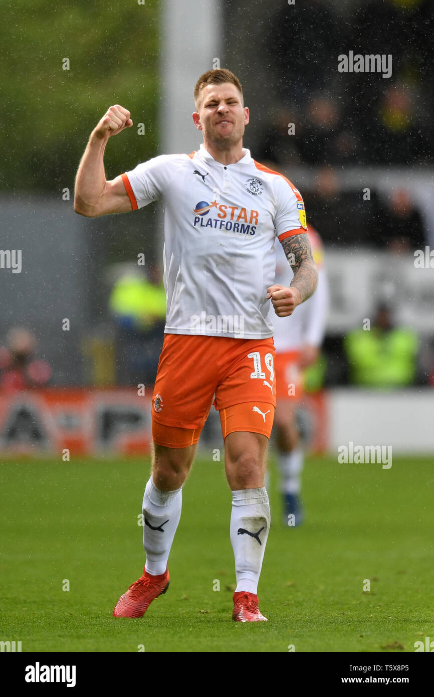 James collins luton hi-res stock photography and images - Alamy