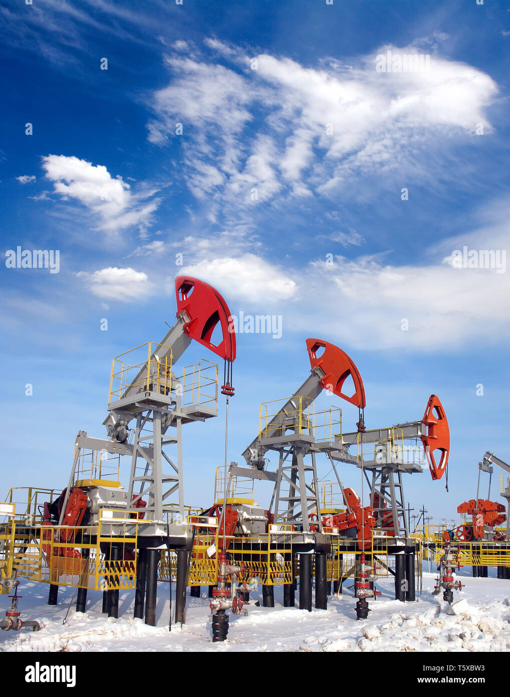Frozen gas pump hi-res stock photography and images - Alamy