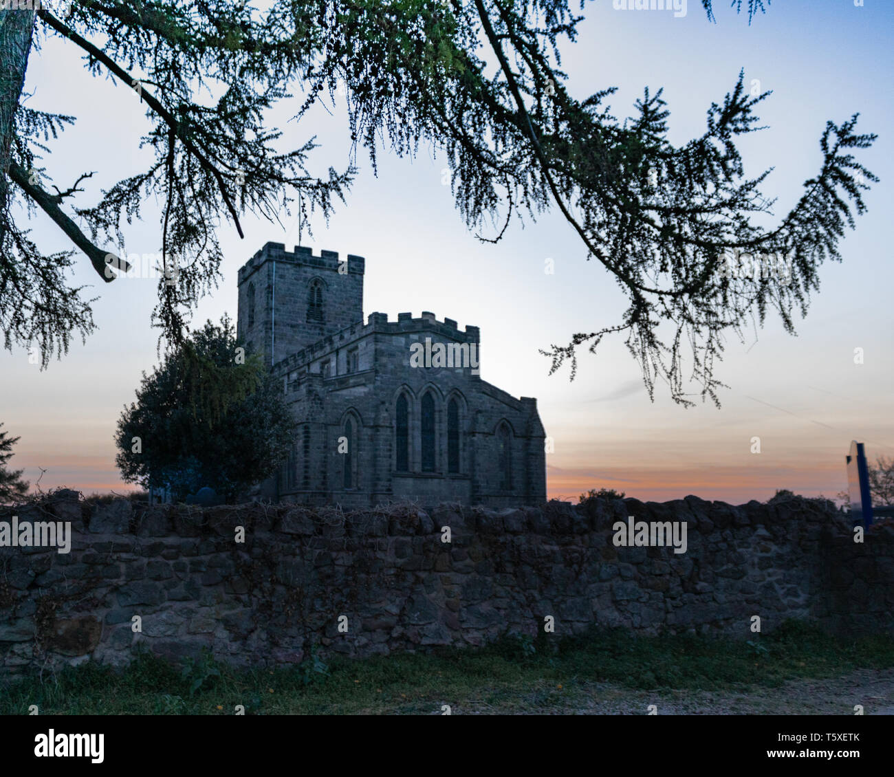 Parish churches windows hi-res stock photography and images - Alamy