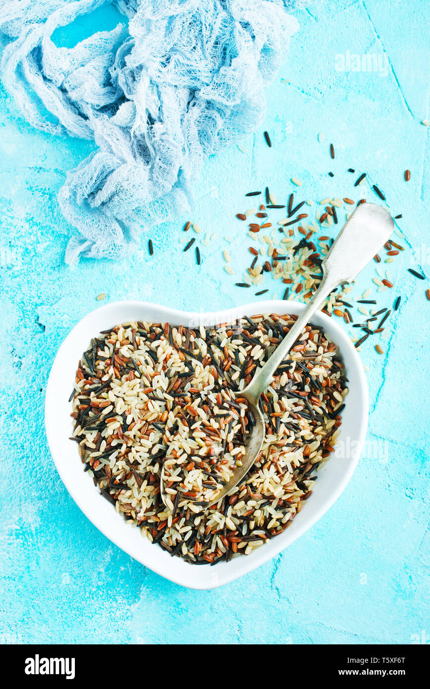Mixed organic raw rice, raw rice background Stock Photo - Alamy