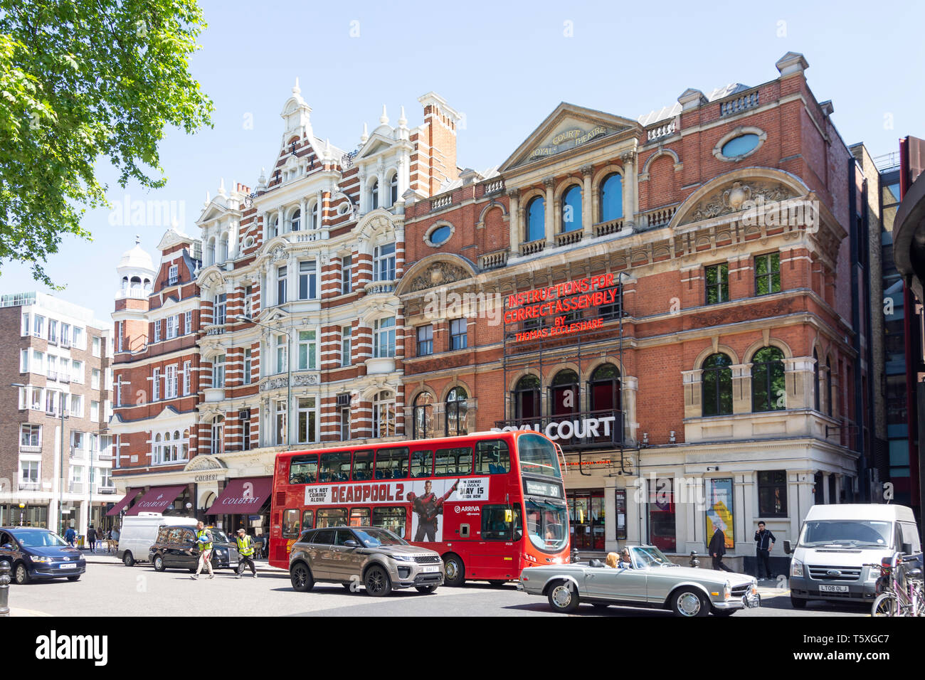 Royal Court Theatre and Colbert Cafe, Sloane Square, Chelsea, Royal ...