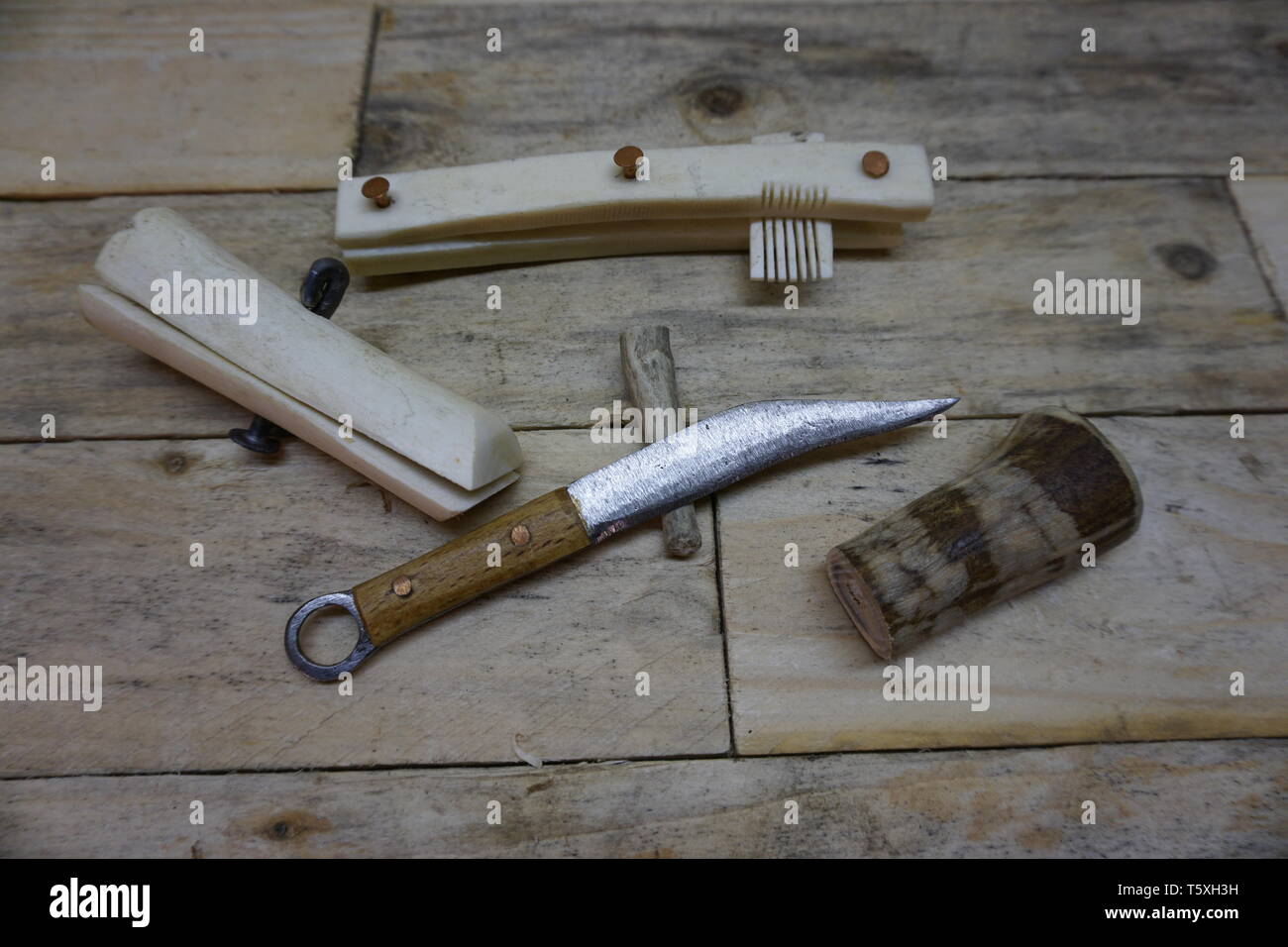 Bone comb viking hi-res stock photography and images - Alamy