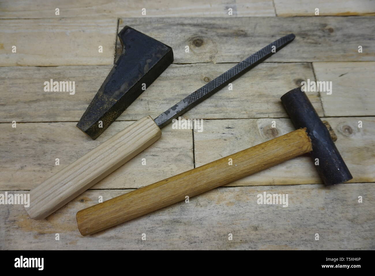 Hand forged anvil hi-res stock photography and images - Alamy