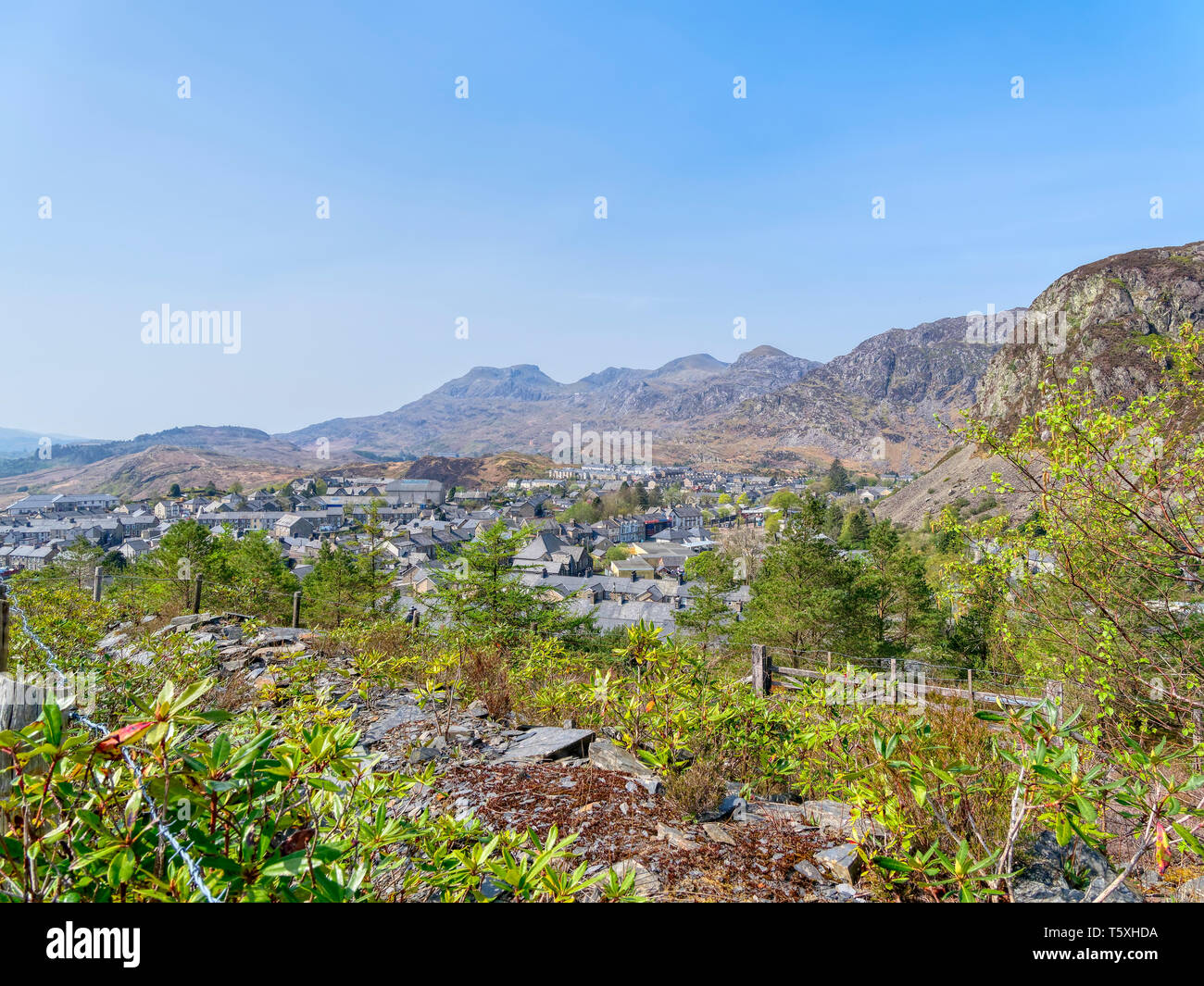 The town of Blaenau Ffestiniog lies ringed with slate quarries and ...