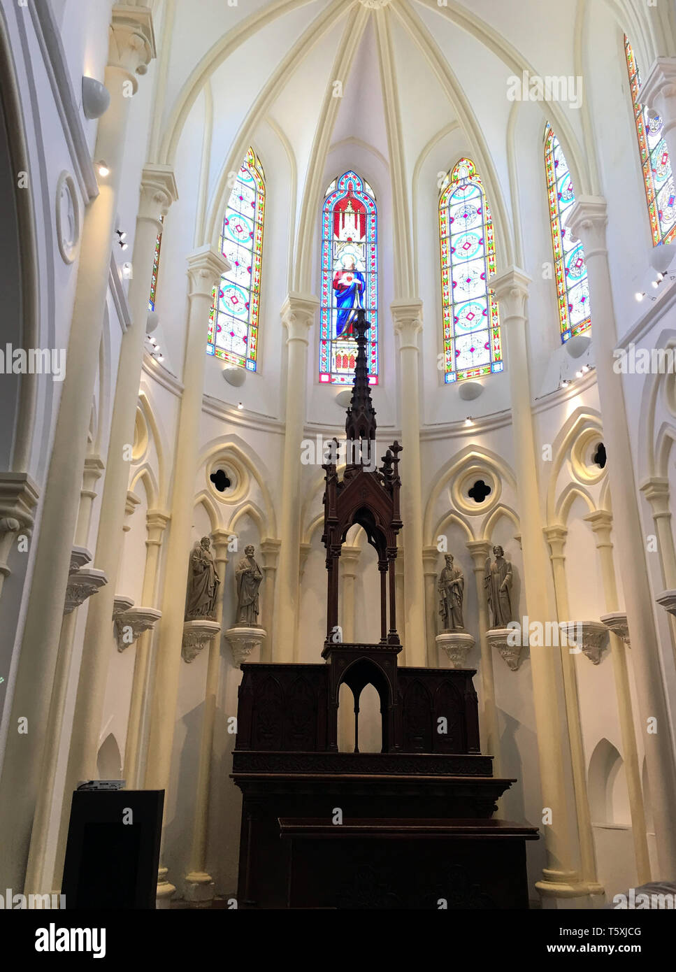 Catholic church inside Stock Photo - Alamy