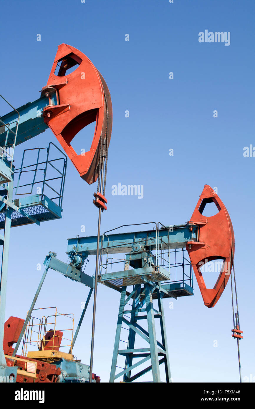 Siberia oil rig hi-res stock photography and images - Alamy