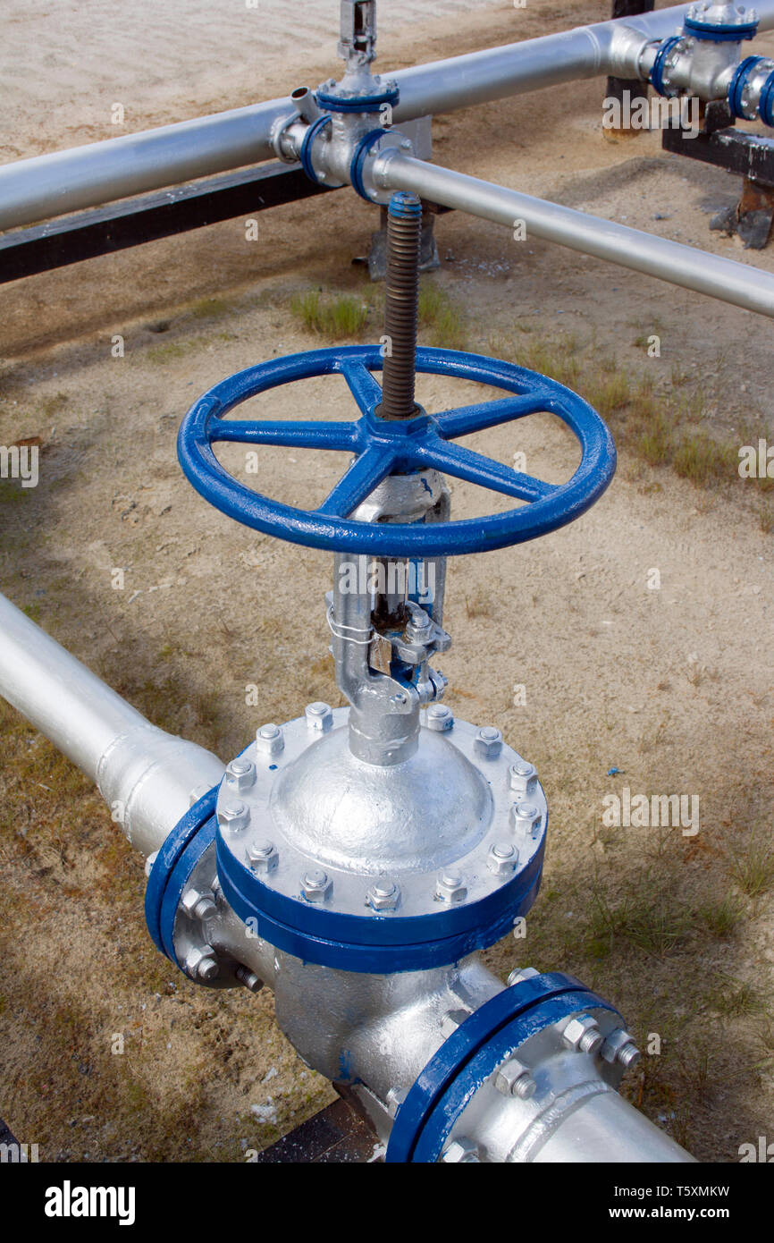 Pipeline control center hi-res stock photography and images - Alamy