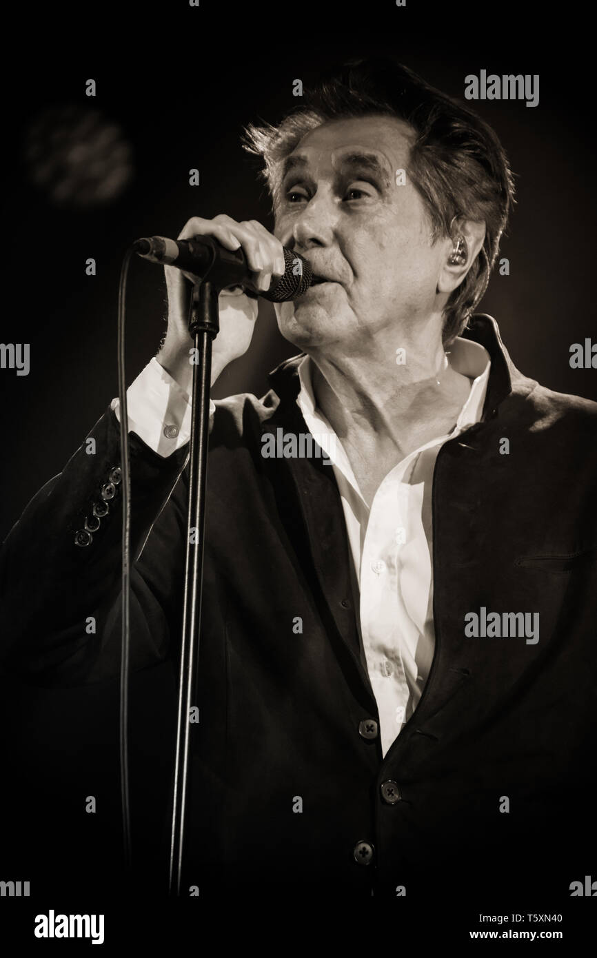 Bryan Ferry High Resolution Stock Photography and Images - Alamy