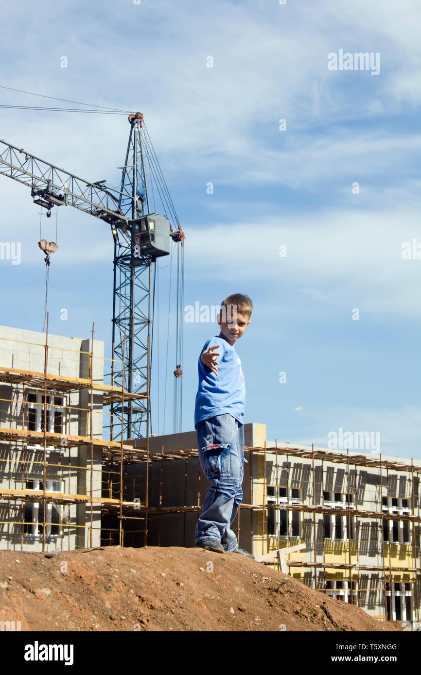 Child tall city building hi-res stock photography and images - Alamy