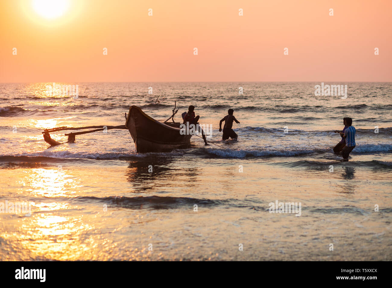 Back water tourism in kerala hi-res stock photography and images - Alamy