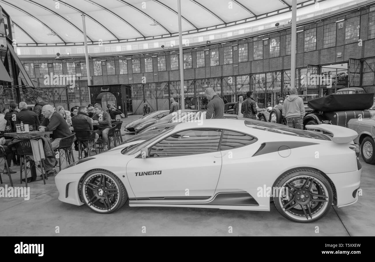 Classic Car museum in Dusseldorf, Germany Stock Photo - Alamy