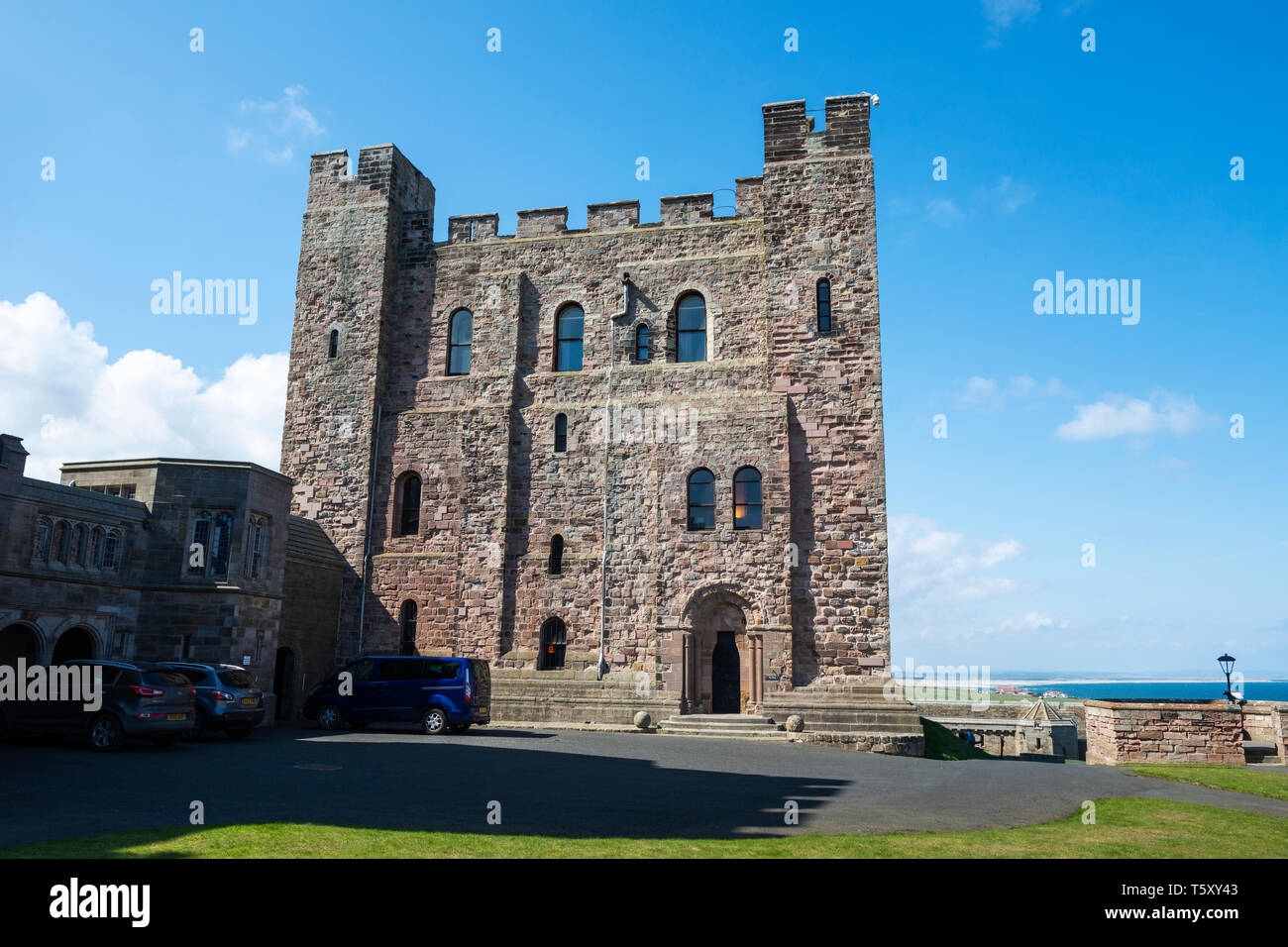 12th century norman keep hi-res stock photography and images - Alamy