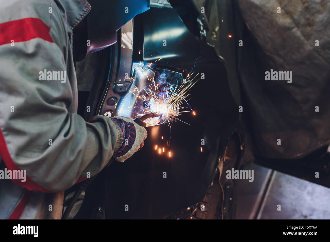 Worker With Grinder High Resolution Stock Photography and Images - Alamy