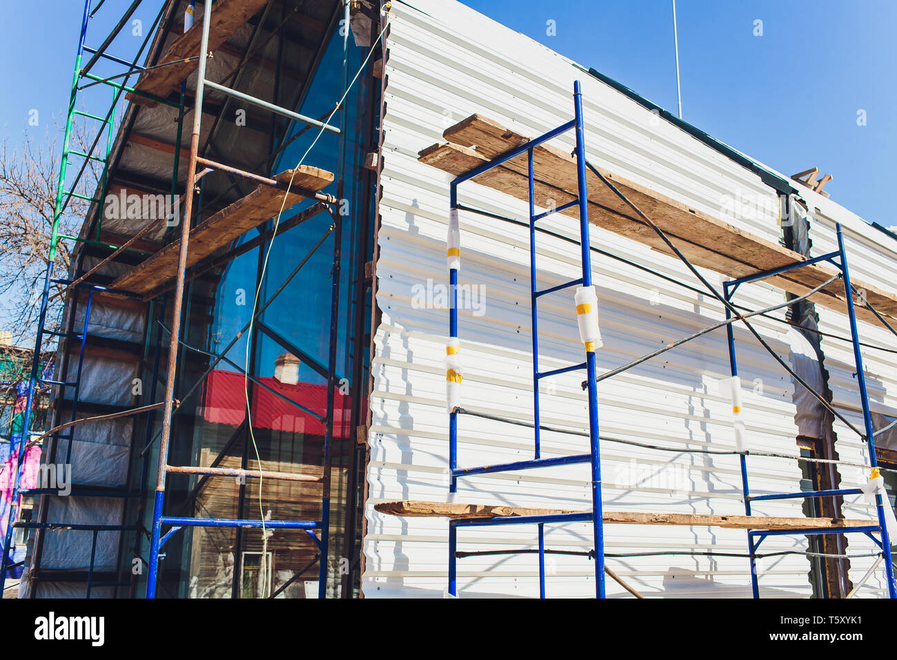 High Rise Scaffold High Resolution Stock Photography and Images - Alamy