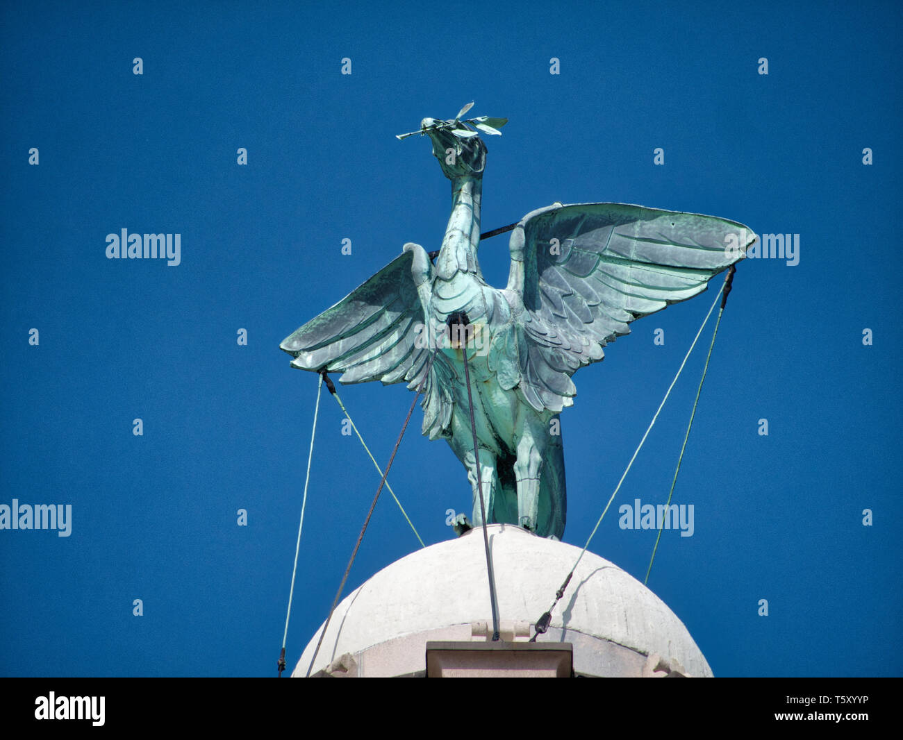 A liver Bird on the Royal Liver Building, one of the Three Graces on ...