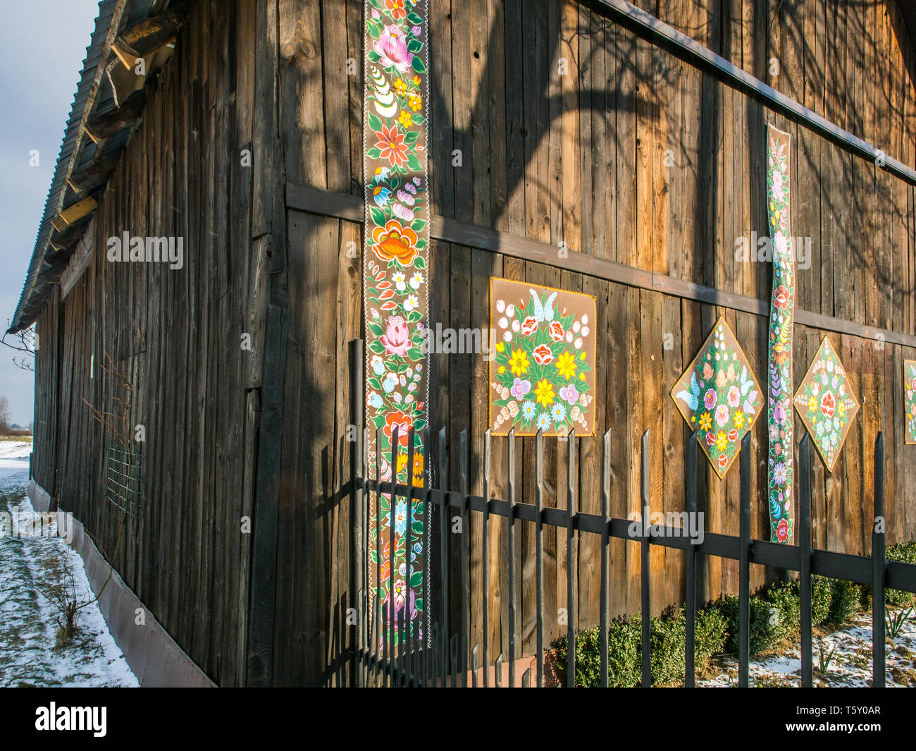 Painted village zalipie poland hi-res stock photography and images - Alamy