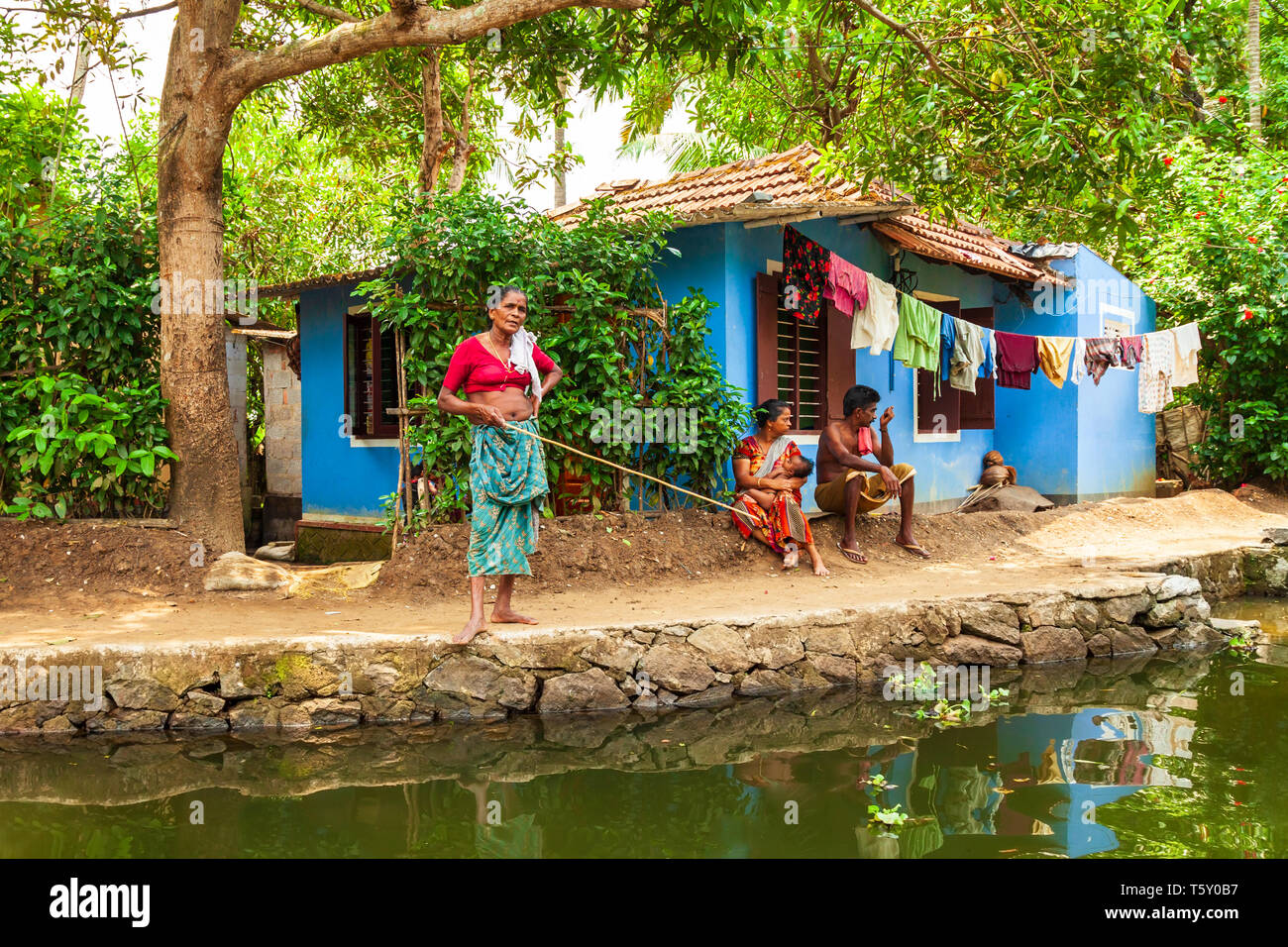 Village life in kerala backwaters hi-res stock photography and images ...