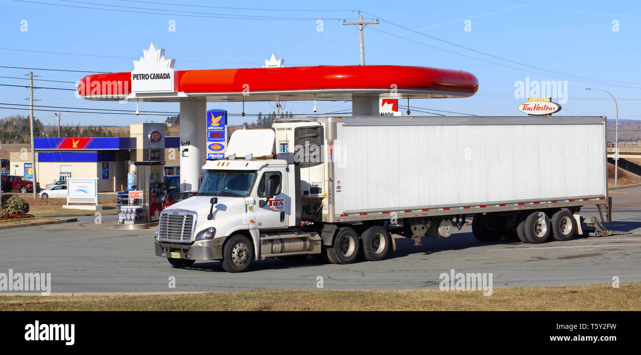 Petro canada station gas price hi-res stock photography and images - Alamy