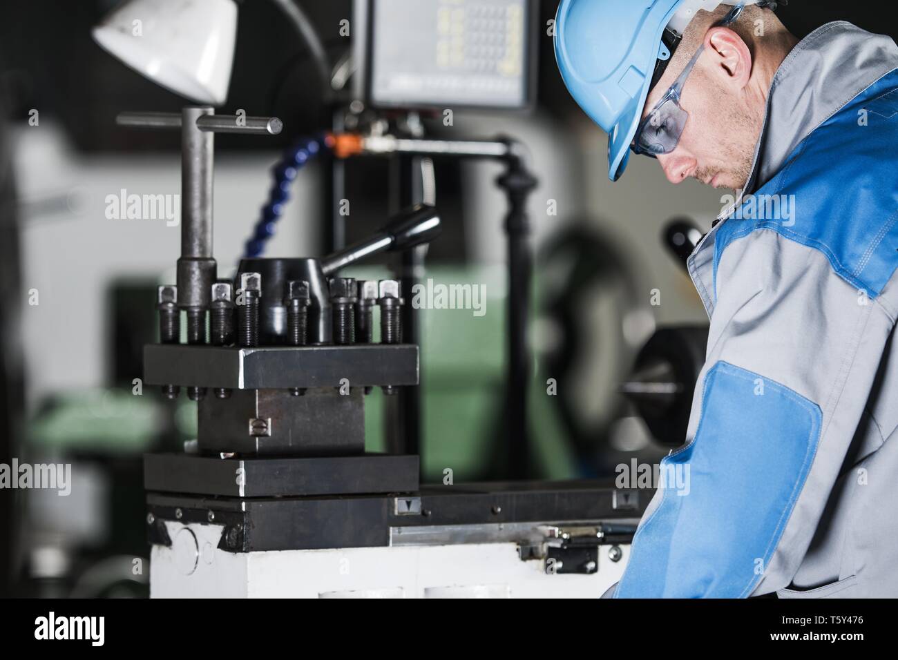 Commercial metal processing hi-res stock photography and images - Alamy